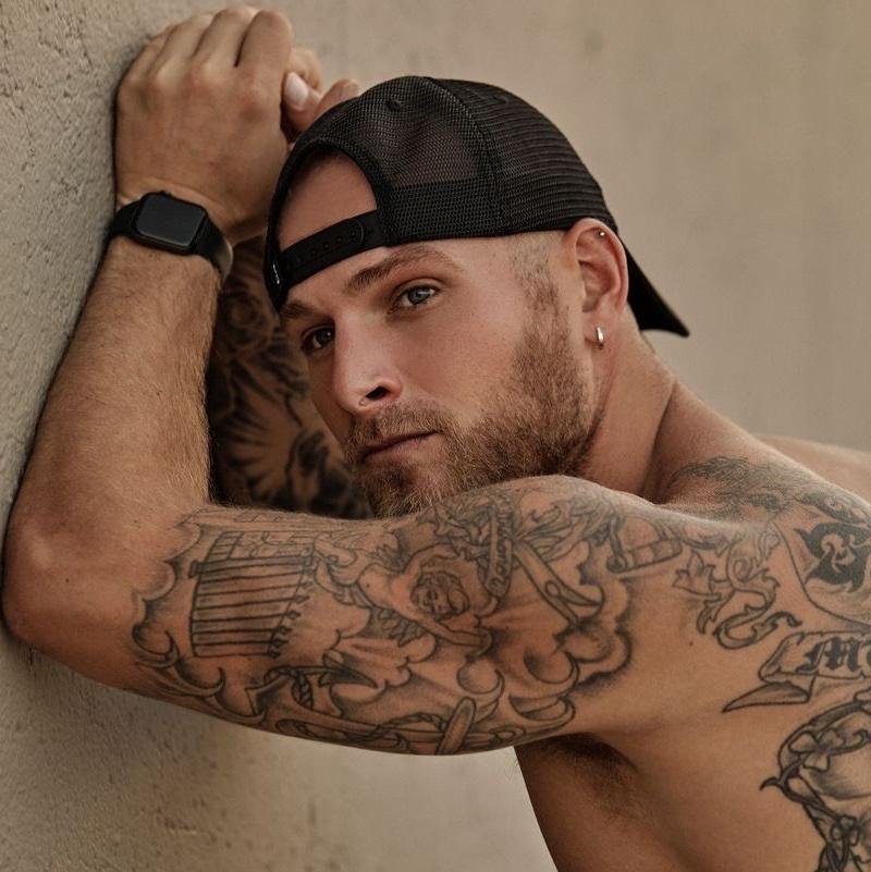 Dumbbell Workout Plan by Derek Pratt